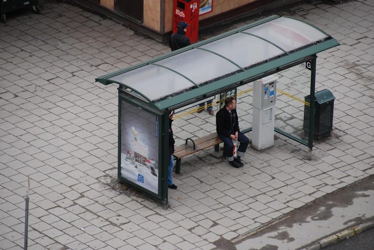 Bus Travel Safety Tips : 8 Essential Safety Tips