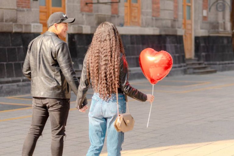 Dating In Mexico: 8 Cultural Dating Insights