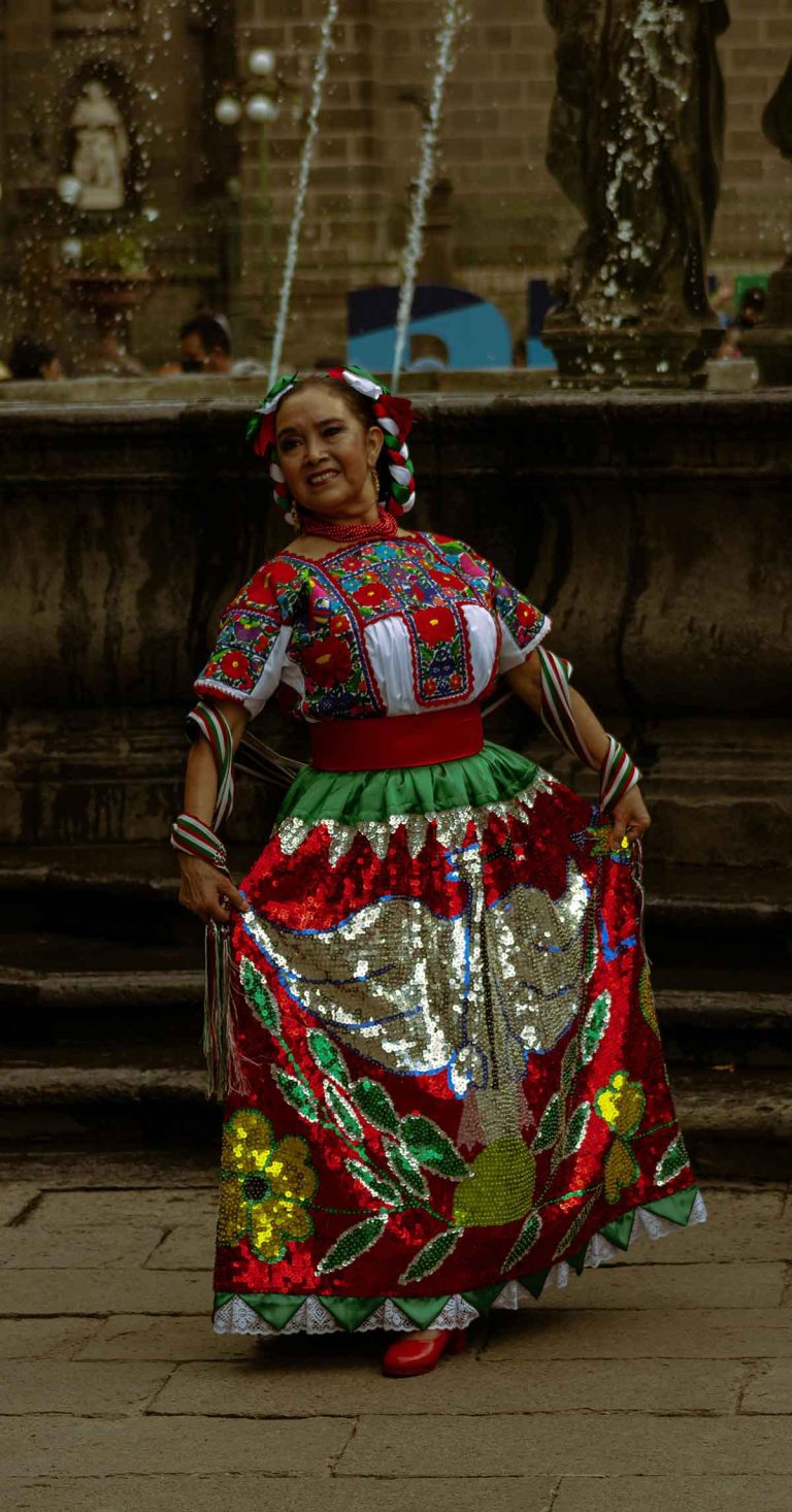 Traditional Mexican Patterns: 6 Traditional Mexican Patterns