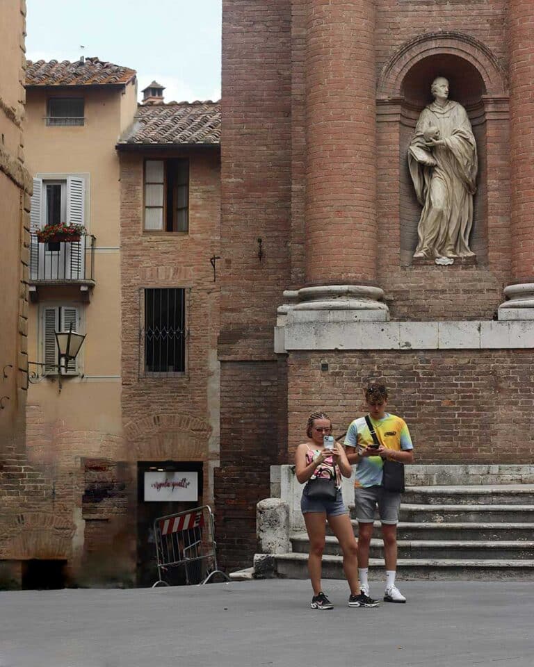 Hello In Italian: 9 Essential Greetings And More Ways To Say Hi