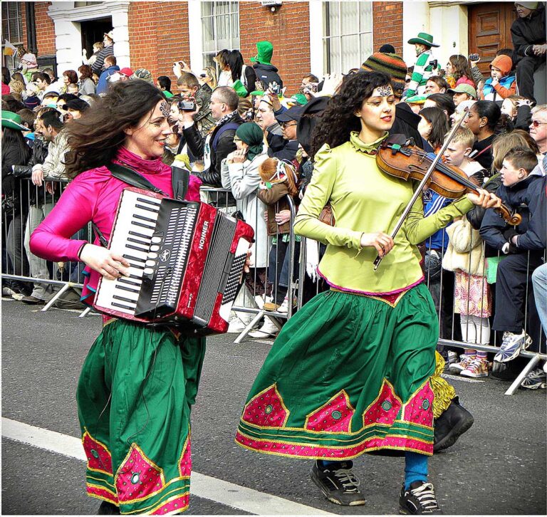 Irish Greetings: 9 Occasions To Say Hello The Irish Way